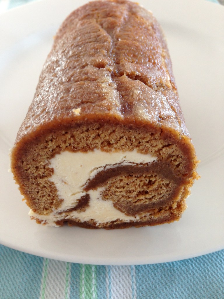 Spiced roulade with vanilla buttercream | the hungry mum