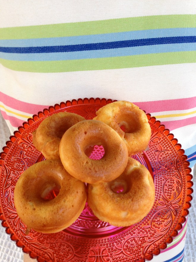 Rum baked donuts / doughnuts with booze | the hungry mum