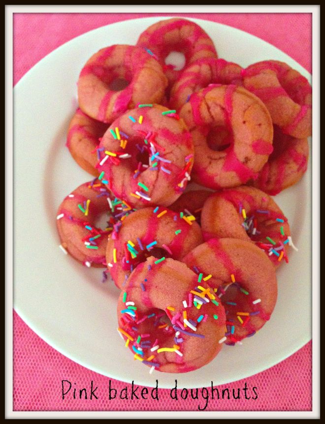 Pink baked doughnuts | the hungry mum