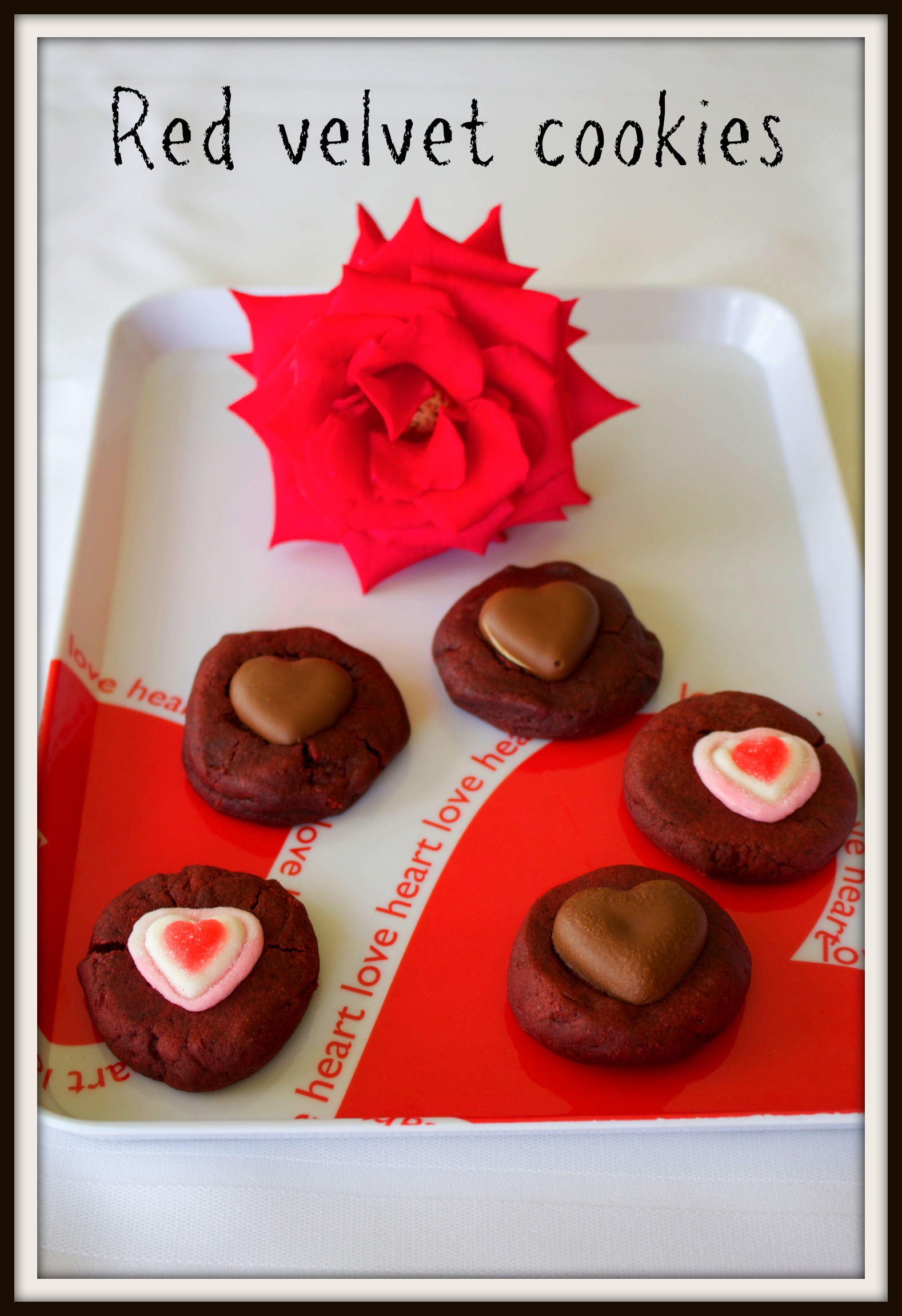 Red velvet cookies for Valentines Day | the hungry mum