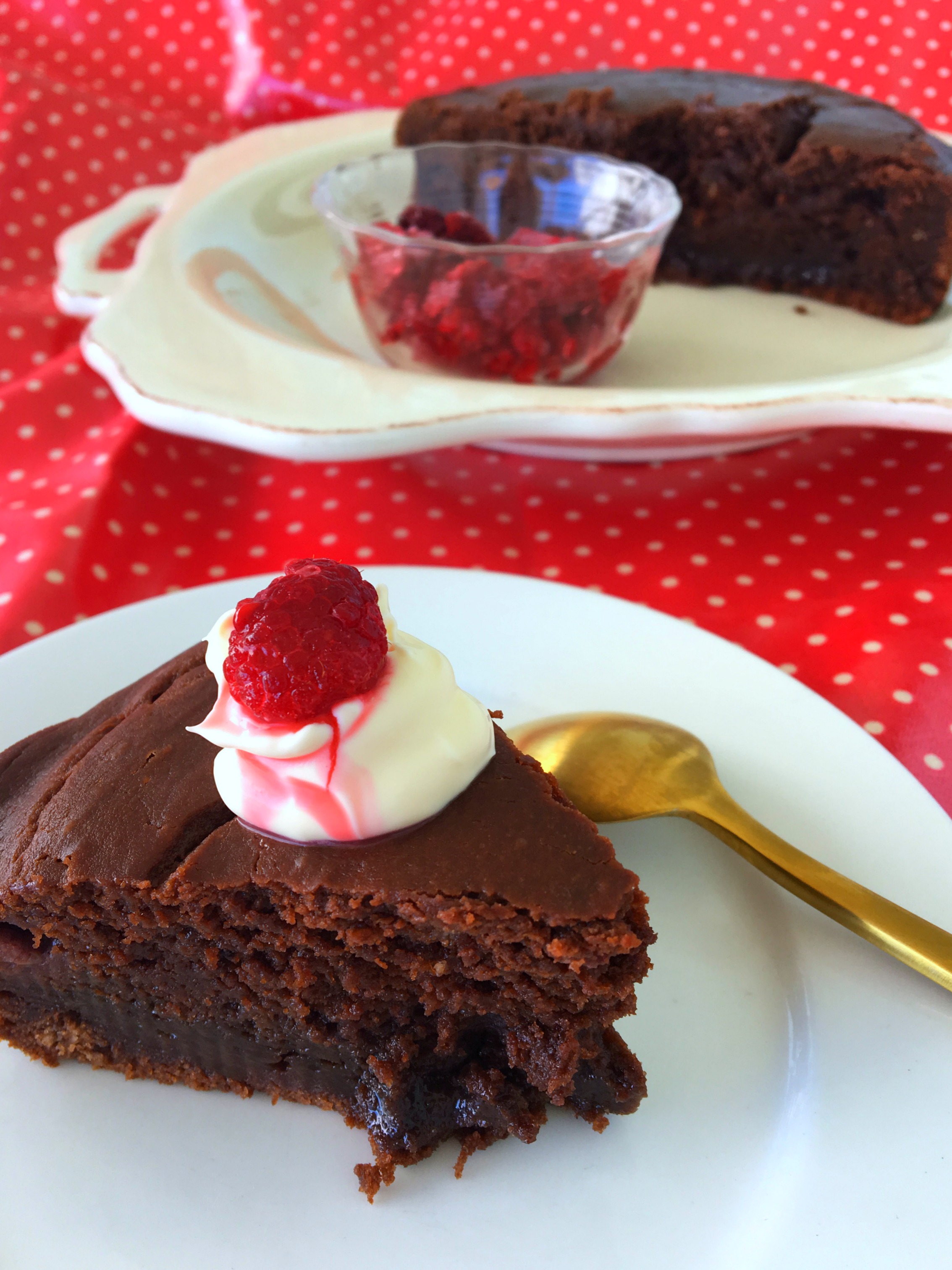 Chocolate Chambord ricotta cake with raspberries. | the hungry mum